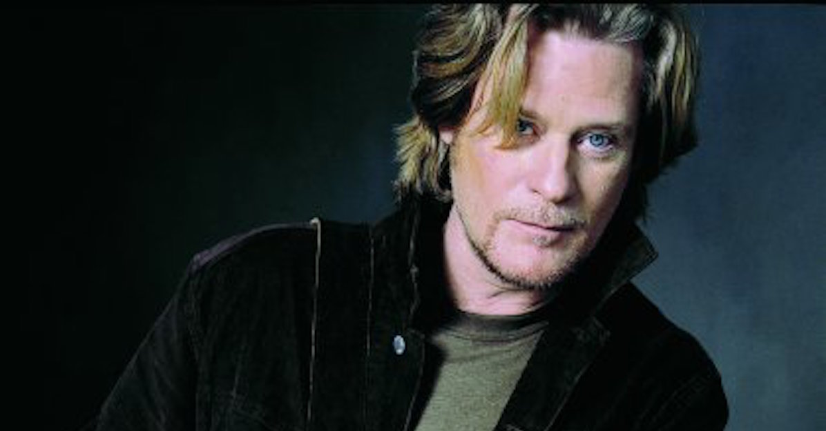 12 Standout Male Blue-Eyed Soul Singers - Best Classic Bands